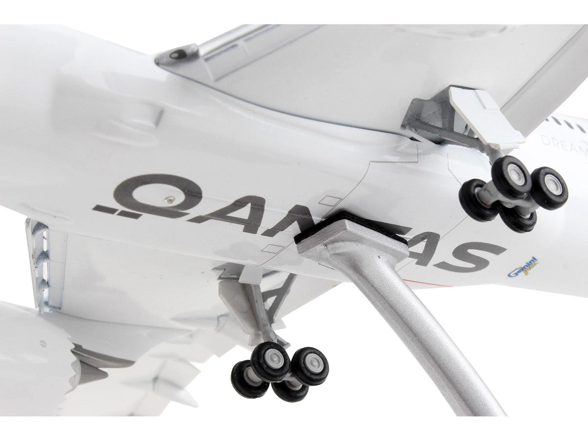 Boeing 787-9 Commercial Aircraft with Flaps Down "Qantas Airways - Spi ...